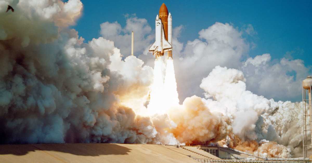 A 525-Foot Ceiling! A Look Inside the Massive Building Where NASA ...