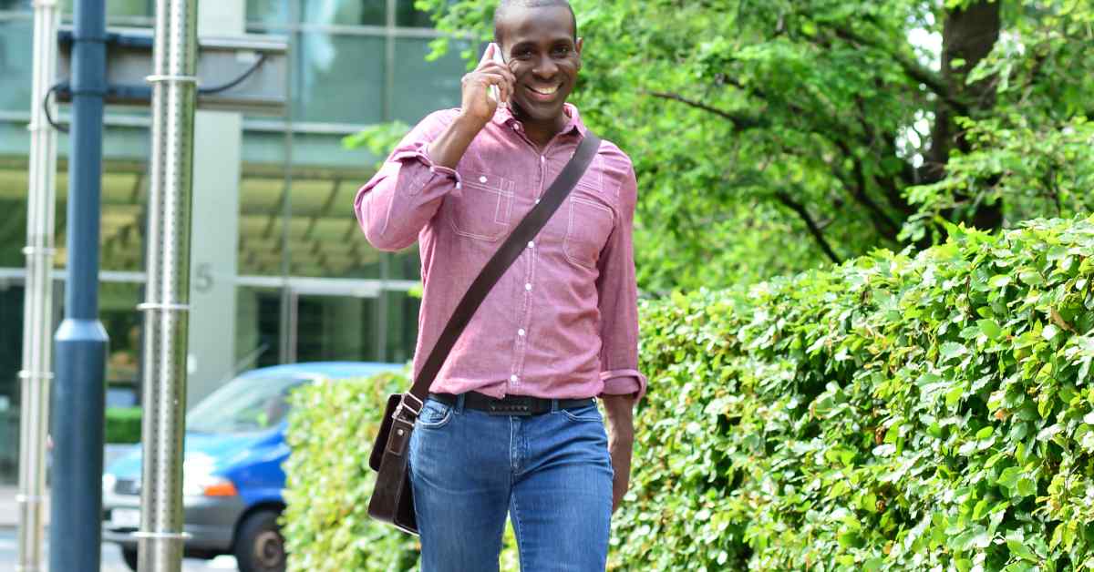 Man Distracted By Cell Phone Reacts Hysterically To Mishap and the ...