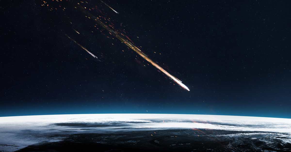 Watch This Video To Find Out Why Meteors are Different Colors - TurboFuture