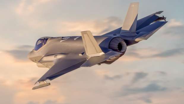 Close-up Footage of an F-35 Cockpit Is a Tech Nerd’s Dream - TurboFuture