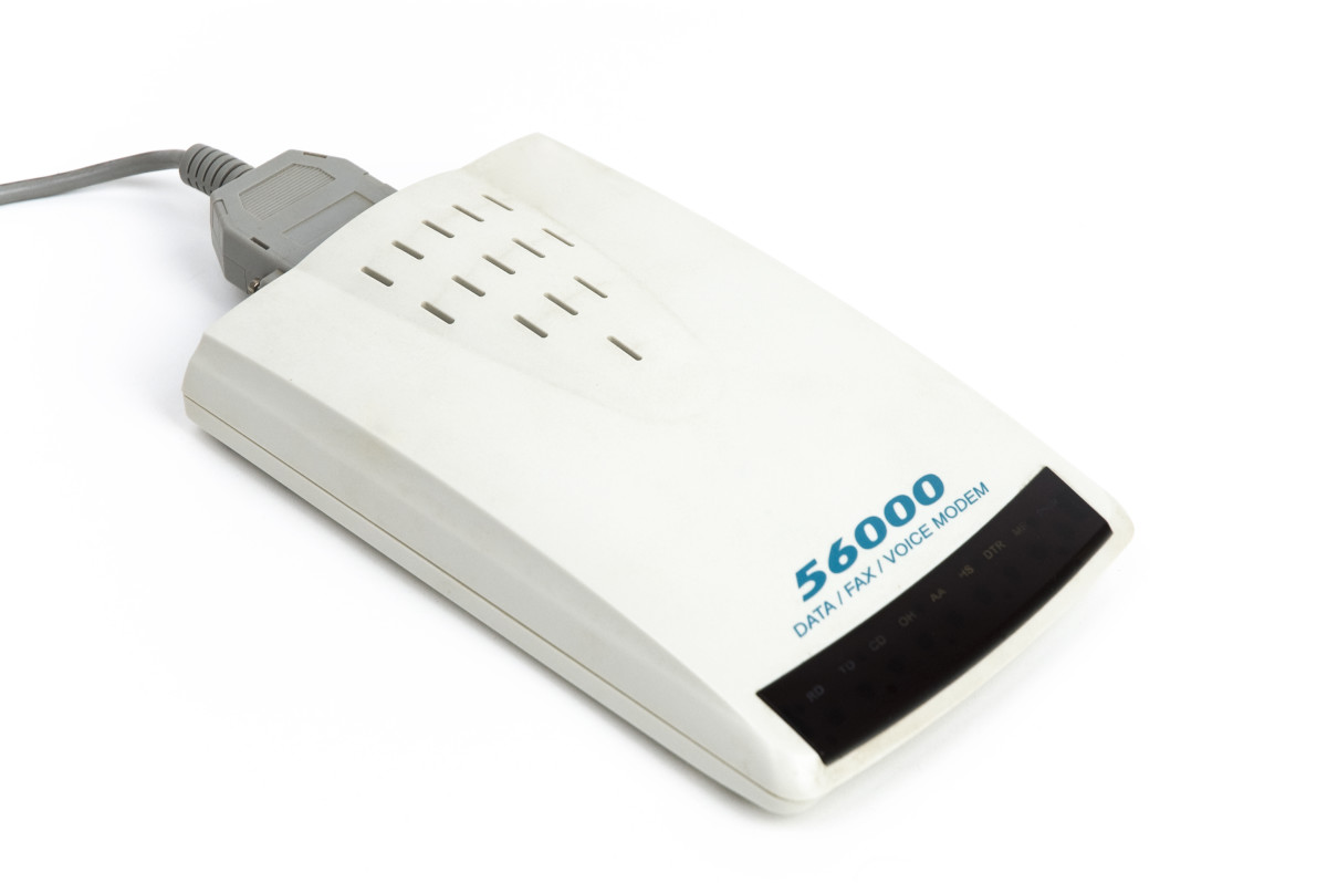 Woman's Explanation of Dial-Up Internet for ‘Gen Z’ Is Priceless ...